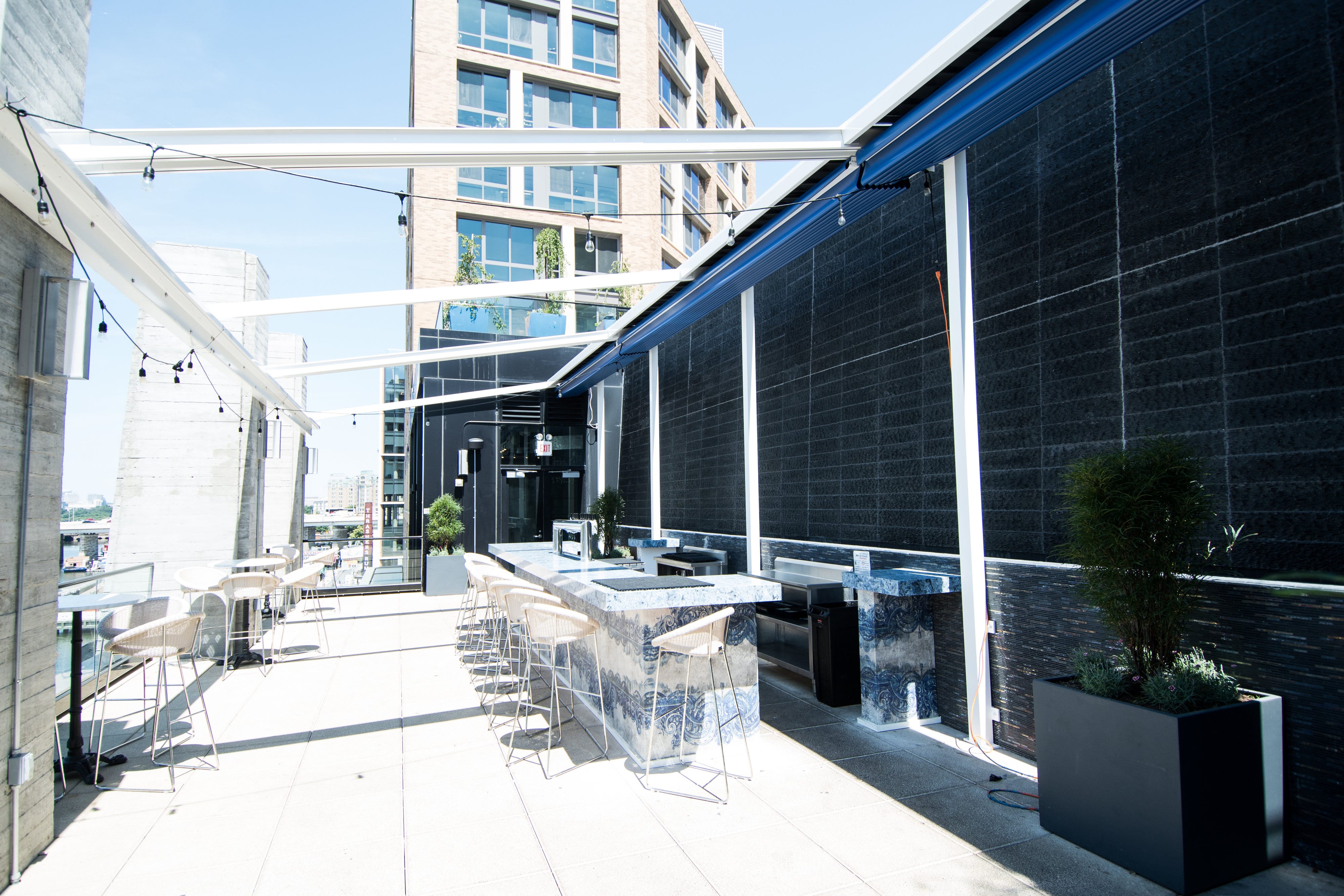 Terrace Bar | La Vie DC